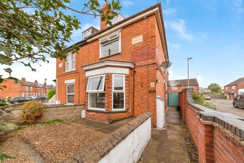 Sleaford Road, Newark NG24, 4 bed semi-detached house for sale, £ ...