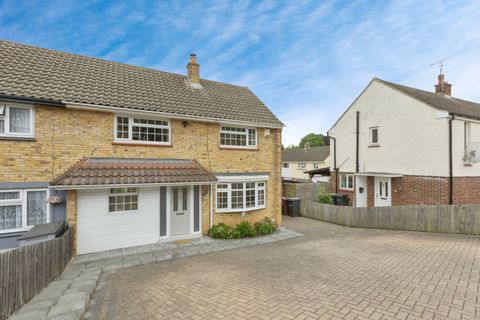 Stanley Crescent, Gravesend, Kent DA12, 3 bed end terrace house for sale, £400,000 - Zoopla
