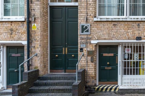 1 bed flat to rent in Temple Lane, Liverpool L2, £850 pcm - Zoopla