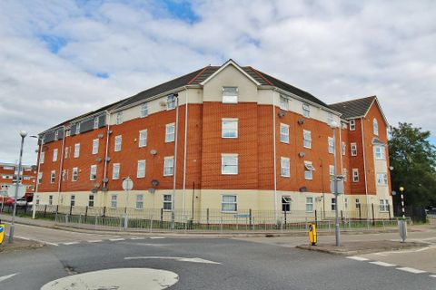 Clay Hill Road, Basildon, Essex SS16, 2 bed flat for sale, £195,000 ...