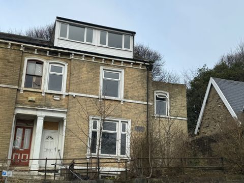 3 bed end terrace house to rent in Undercliffe Lane, Bradford, West ...