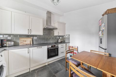 Athenlay Road, Nunhead, London SE15, 3 bed flat for sale, £465,000 - Zoopla