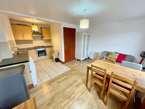 2 bed flat to rent in London, Tower Hamlets E2, £1,900 pcm - Zoopla