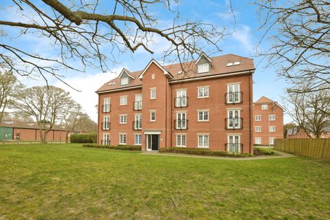 2 bed flat for sale in Colonel Drive, Folkestone, Kent CT20, £230,000 ...