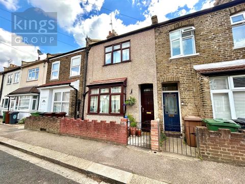 Chivers Road, London E4, 2 bed property for sale, £425,000 - Zoopla