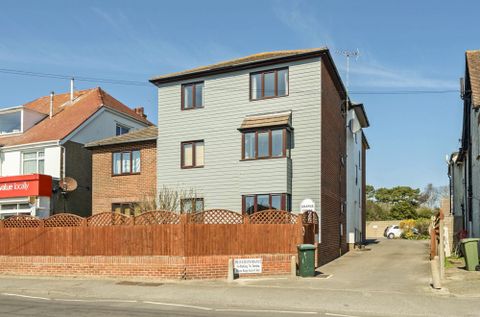 Elmer, Bognor Regis PO22, 1 bed flat for sale, £149,950 - Zoopla