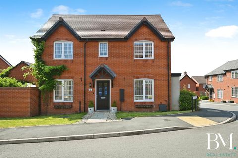 3 bed detached house for sale in Page Close, Rocheberie Heights, Rugby CV23, £325,000 - Zoopla