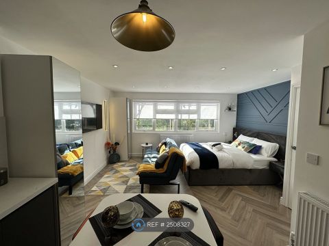 North Ninth Street, Milton Keynes MK9, Studio to rent, £950 pcm - Zoopla