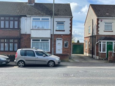 3 bed semi-detached house to rent in Stockingstone Road, Luton LU2, £ ...