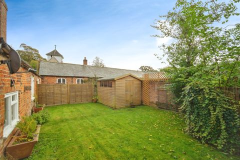 Up Street, Dummer, Basingstoke RG25, 2 bed cottage for sale, £375,000 ...