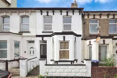 2 bed terraced house for sale in Oswald Road, Dover, Kent CT17, £ ...