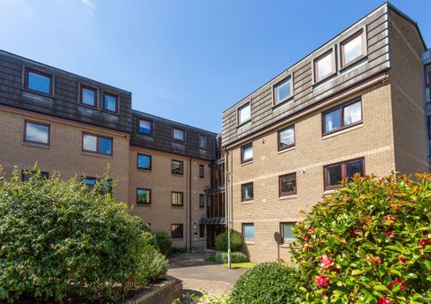 4/5 Belhaven Place, Edinburgh EH10, 3 bed flat for sale, £280,000 - Zoopla