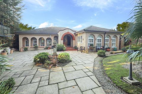 The Drive, Ickenham UB10, 4 bed detached bungalow for sale, £2,500,000 ...