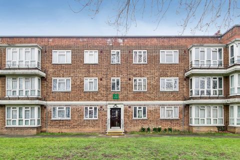 Longbridge Road, Barking, Essex IG11, 2 bed flat for sale, £250,000 ...
