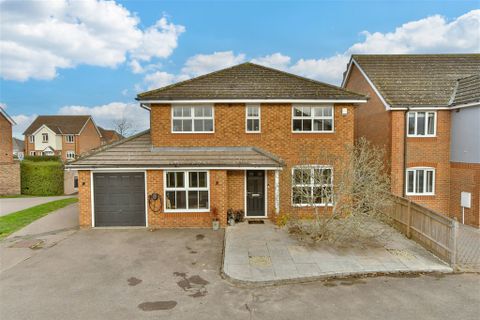 Cardigan Close, High Halstow, Rochester, Kent ME3, 4 bed detached house ...