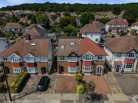 Dumbreck Road, Eltham, London SE9, 4 bed semi-detached house for sale ...