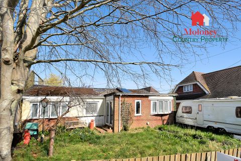Winchelsea Beach, East Sussex TN36, 2 bed detached bungalow for sale, £ ...