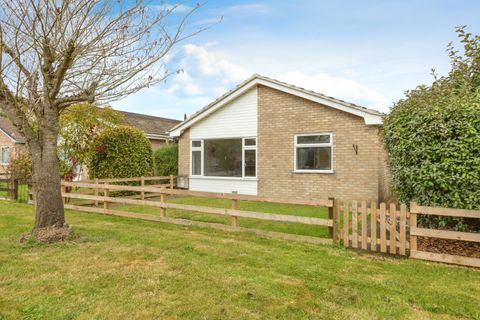 2 bed bungalow for sale in Priory Road, Watton, Thetford, Norfolk IP25 ...