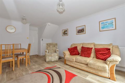 Wordsworth Way, Larkfield, Aylesford, Kent ME20, 2 bed terraced house ...