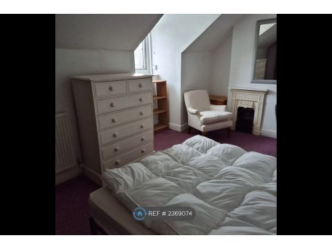 Room to rent in Abbey Street, Rugby CV21, £400 pcm - Zoopla