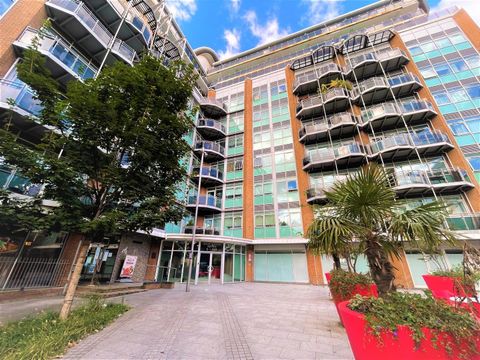 Gerry Raffles Square, London E15, 2 bed flat to rent, £2,250 pcm - Zoopla