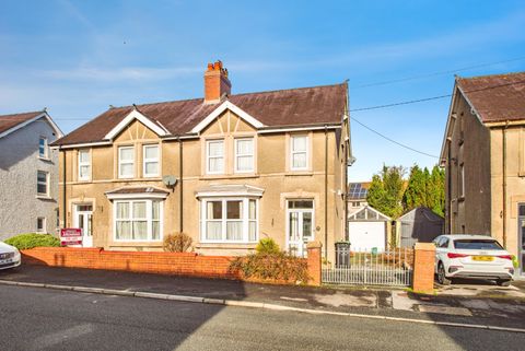 The Grove, Carmarthen, Carmarthenshire SA31, 3 bed semi-detached house ...