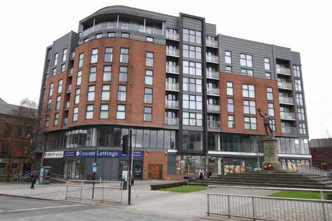 3 bed flat to rent in Zenith, 365 Chapel Street M3, £1,400 pcm - Zoopla