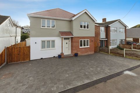 4 bed detached house for sale in Thundersley Park Road, Benfleet SS7, £ ...