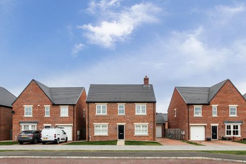 4 bed detached house for sale in Briardene Way, Backworth Park NE27, £ ...