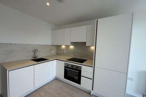 Studio to rent in Caturra Court, Cranton Av UB3, £1,480 pcm - Zoopla