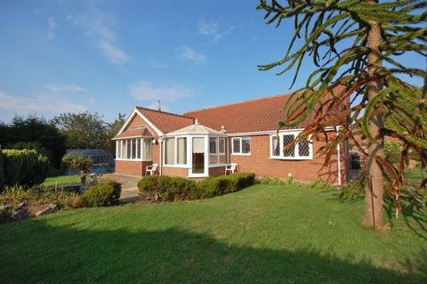 Green Lane Bungalow, Pump Lane, Saltfleet LN11, 2 bed detached bungalow ...