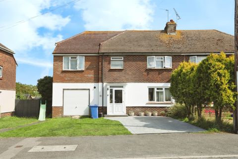 Harps Avenue, Minster On Sea, Sheerness ME12, 5 bed semi-detached house ...