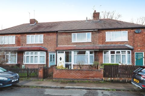 2 bed terraced house for sale in Barrydale Avenue, Beeston, Nottingham ...