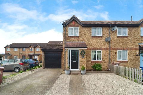 3 bed end terrace house for sale in Oakley Close, Grays RM20, £400,000 ...