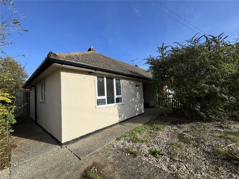Brocas Road, Burghfield Common, Reading RG7, 1 bed bungalow for sale, £ ...