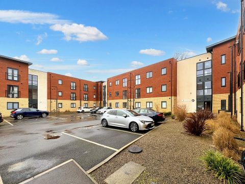 Lower Broughton Road, Salford M7, 1 bed flat to rent, £800 pcm - Zoopla