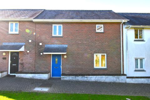 Gweal Pawl, Redruth TR15, 2 bed terraced house to rent, £1,100 pcm - Zoopla