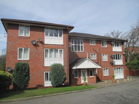 Parklands, Liverpool L17, 2 bed flat to rent, £850 pcm - Zoopla