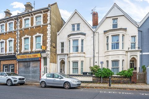 2 bed flat for sale in Victoria Road North, Southsea, Hampshire PO5, £ ...