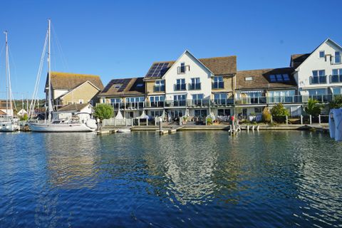 Bryher Island, Port Solent PO6, 5 bed terraced house for sale, £900,000 ...