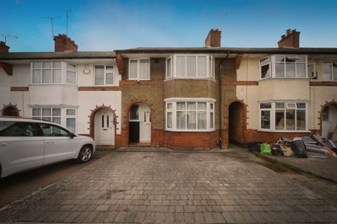 Capron Road, Dunstable LU5, 3 bed terraced house for sale, £325,000 ...