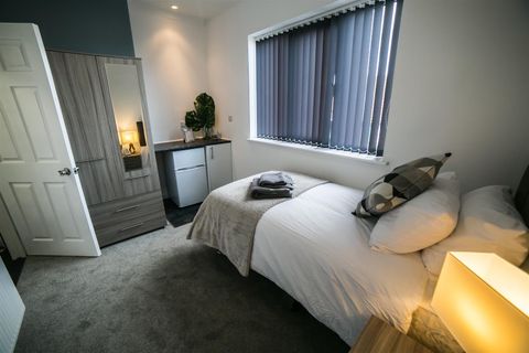 Room to rent in Two Gates, Halesowen B63, £550 pcm - Zoopla