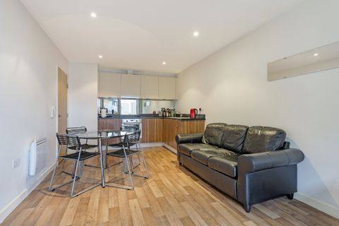 1 bed flat to rent in Barking Central, Arboretum Place, Barking, London ...