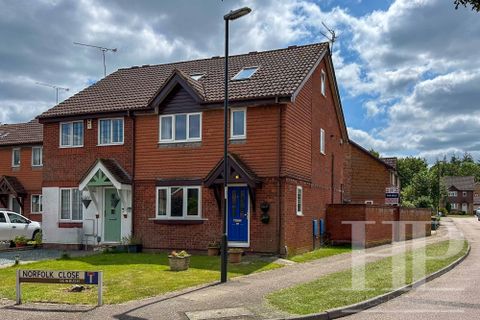 Norfolk Close, Crawley RH11, 4 bed end terrace house for sale, £450,000 ...