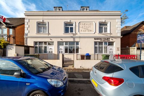 Hazel Road, Erith DA8, 2 bed terraced house to rent, £1,600 pcm - Zoopla