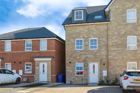 Azalea Court, Cramlington NE23, 3 bed town house for sale, £255,000 ...