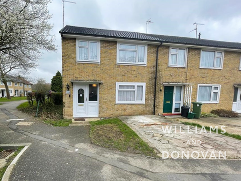 3 bed end terrace house to rent in Witchards, Basildon SS16, £1,700 pcm ...