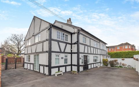 4 bed semi-detached house for sale in Wilmslow Road, Handforth ...