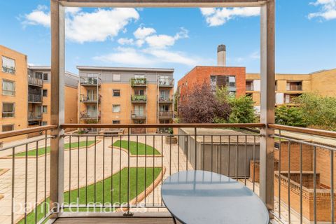 1 bed flat for sale in Peckham Grove, London SE15, £325,000 - Zoopla