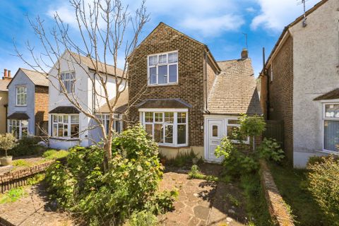Upwick Road, Eastbourne BN20, 3 bed detached house for sale, £275,000 ...